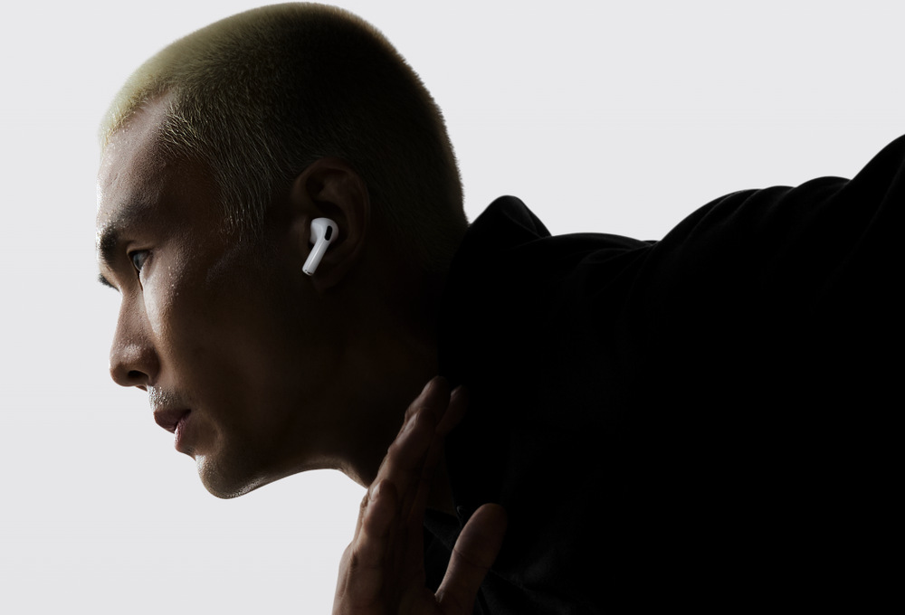 Sluchátka Apple AirPods Pro 3 (MFHP4ZM/A) | DATART